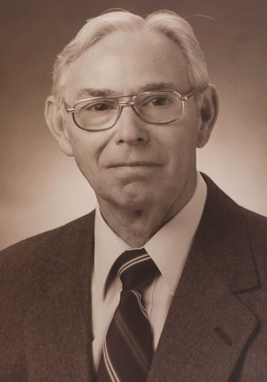 In Memory – PVM Professor Emeritus Robert Claflin | Purdue University ...