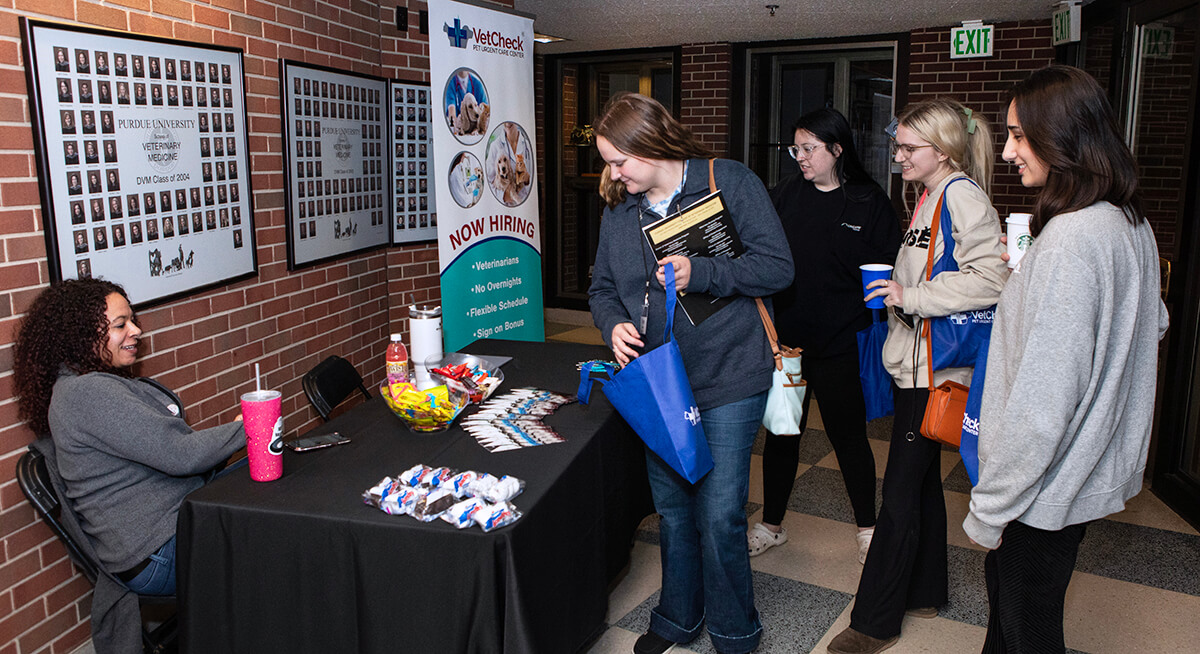 Attendees Flock to Annual Purdue Veterinary Nursing Symposium | Purdue ...