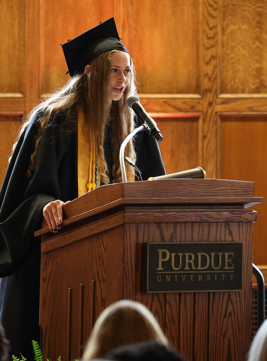 New Purdue DVM and Veterinary Nursing Grads Take Oath at Graduation ...