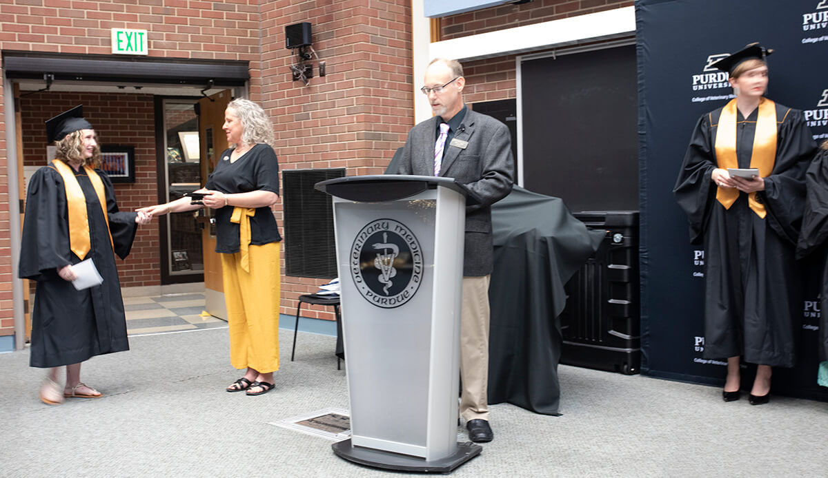 August Graduation Celebration Honors Veterinary Nursing Graduates ...