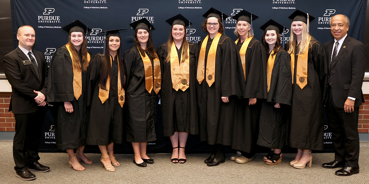 December Graduation Celebration Honors Veterinary Nursing Graduates ...