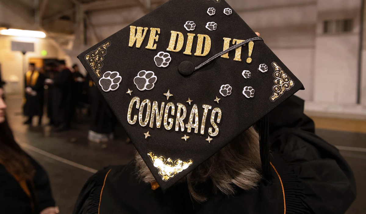 December Graduation Celebration Honors Veterinary Nursing Graduates ...